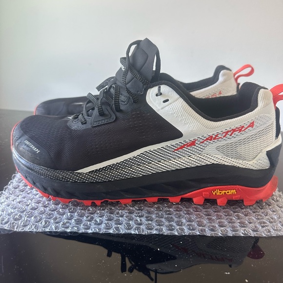 Altra | Shoes | Altra Olympus 4 Mens Black And Red Athletic Shoes With ...